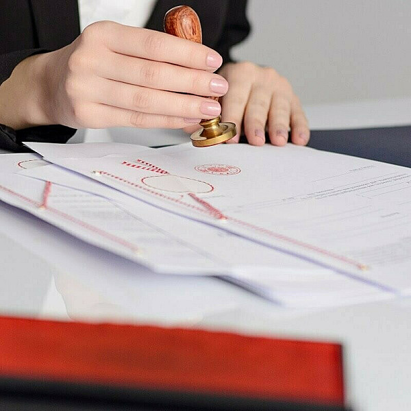 Notar: Neutral und unabhängig | Staufenbiel Institut